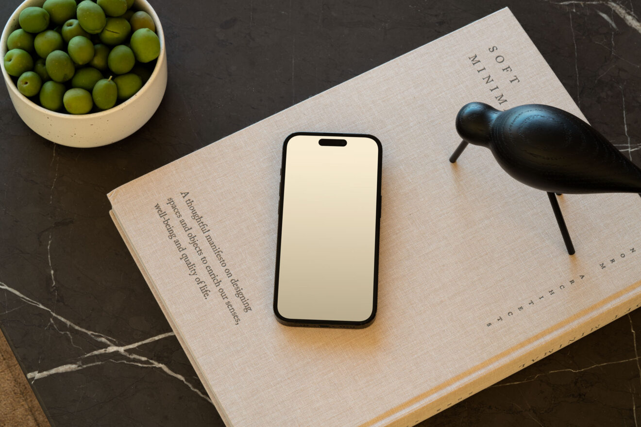 iPhone 14 Pro x Russo Mockup 02 - Mockup Selection